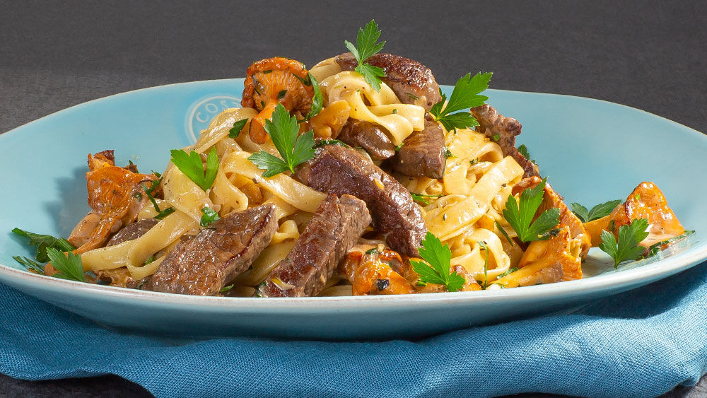 Tagliatelle mit Rinderfiletspitzen | Rezepte | HIT