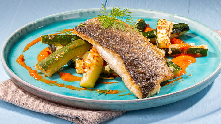 Wolfsbarschfilet auf der Haut gebraten | Rezepte | HIT